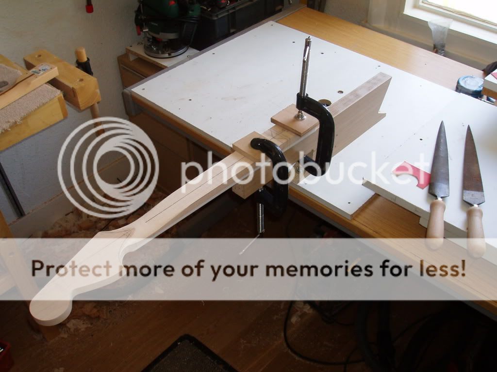 Jazzmaster with B/Block Inlays (Home build)-6 Mth's on (P17) - Page 4 ...